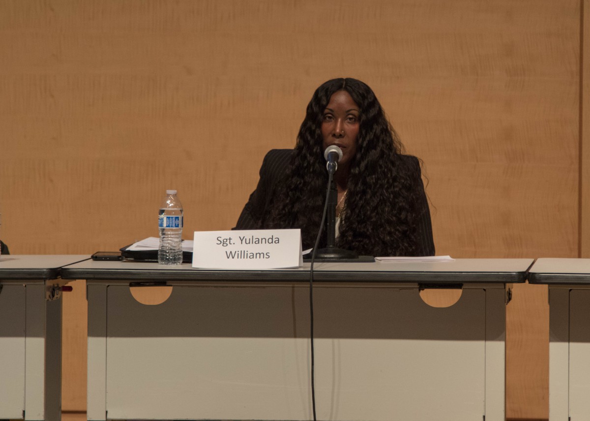 Target of SF Police Texting Scandal Speaks Out At Justice Event | Davis ...