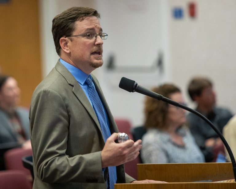 Council Goes with Compromise on Mace – Back to Two Lanes, Keeps ...